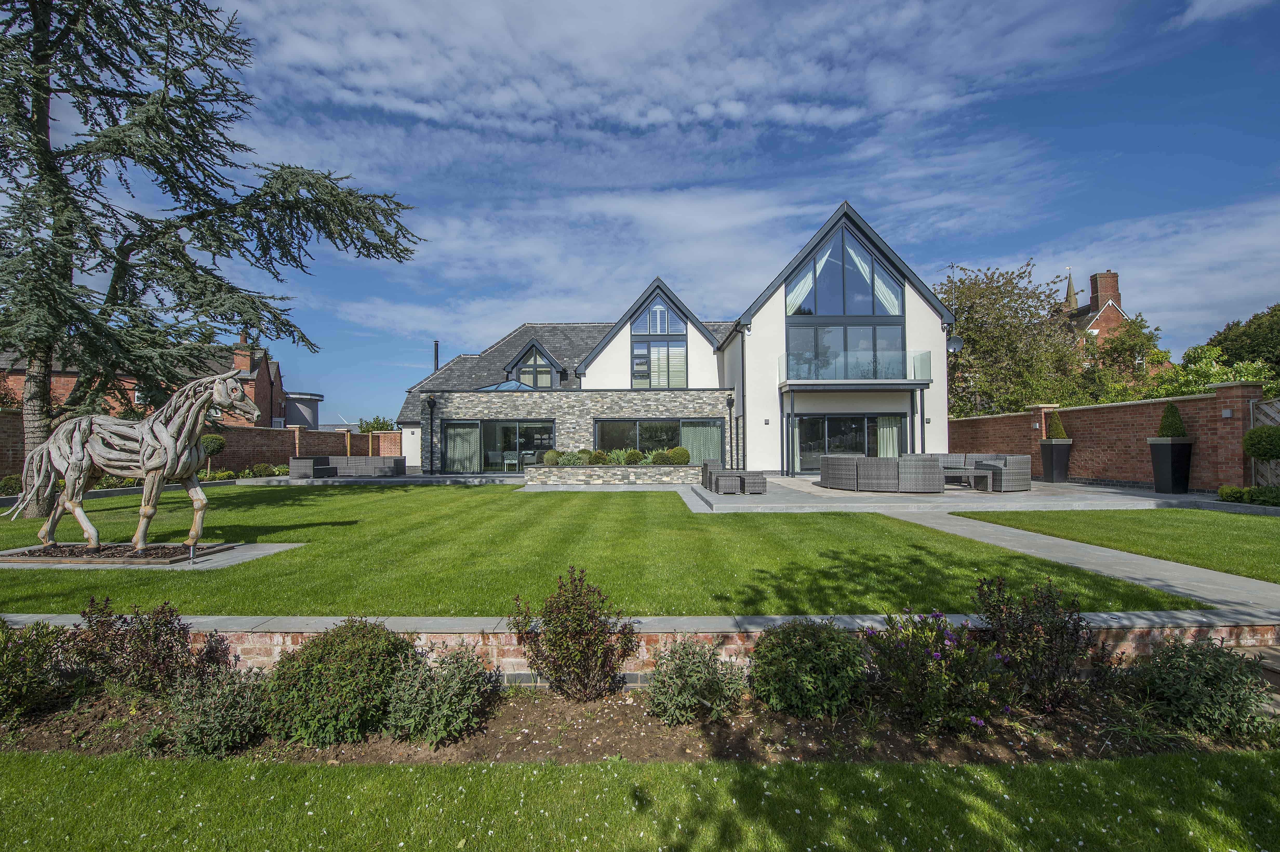 Case Studies: The Courtyard | Exterior Spaces by Express